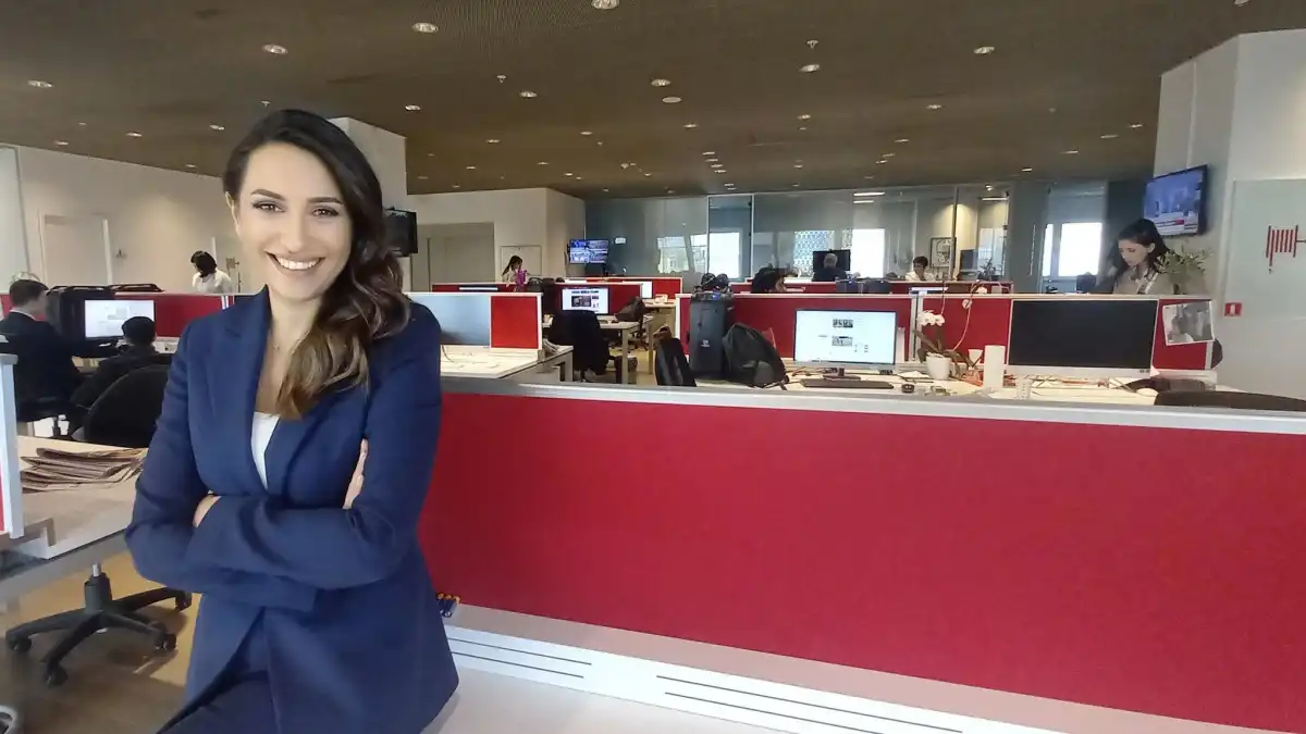 Gözde Şeker'in Yeni Adresi Halk TV Oldu! - Medya Alemi